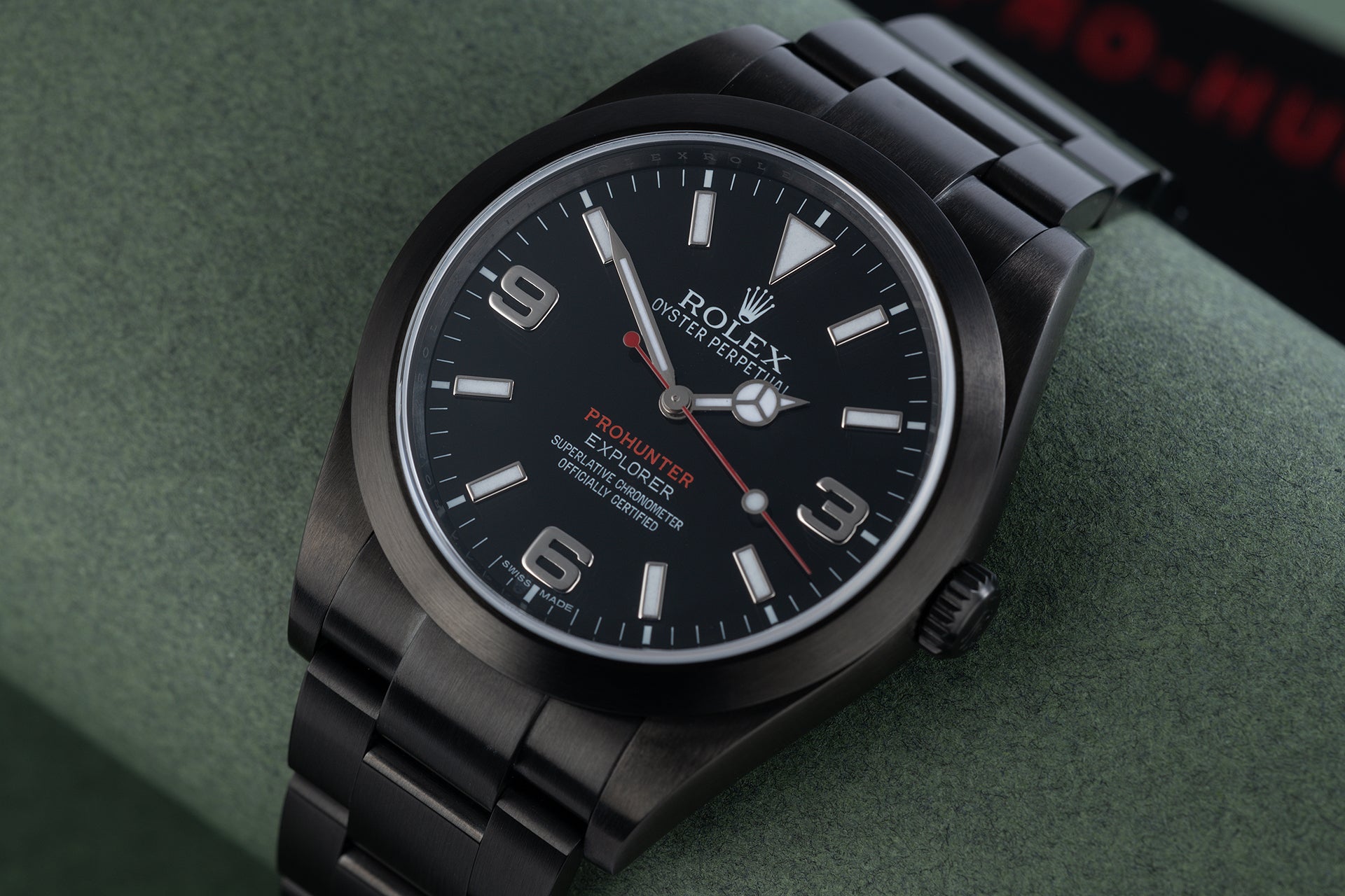 Pro Hunter: Where NYC's Concrete Jungle Meets the Untamed Rolex Spirit ...